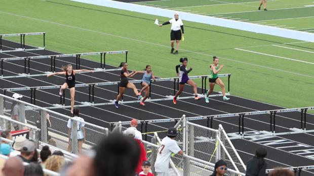 Girls 100 Hurdles Final 3 | OHSAA 7th & 8th Grade State Track Meet